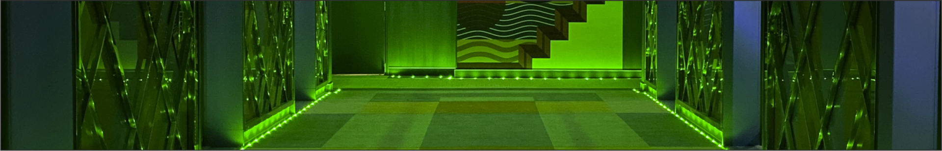 LED Low Location Lighting Systemin asennukset, EP LLL System | Signwell